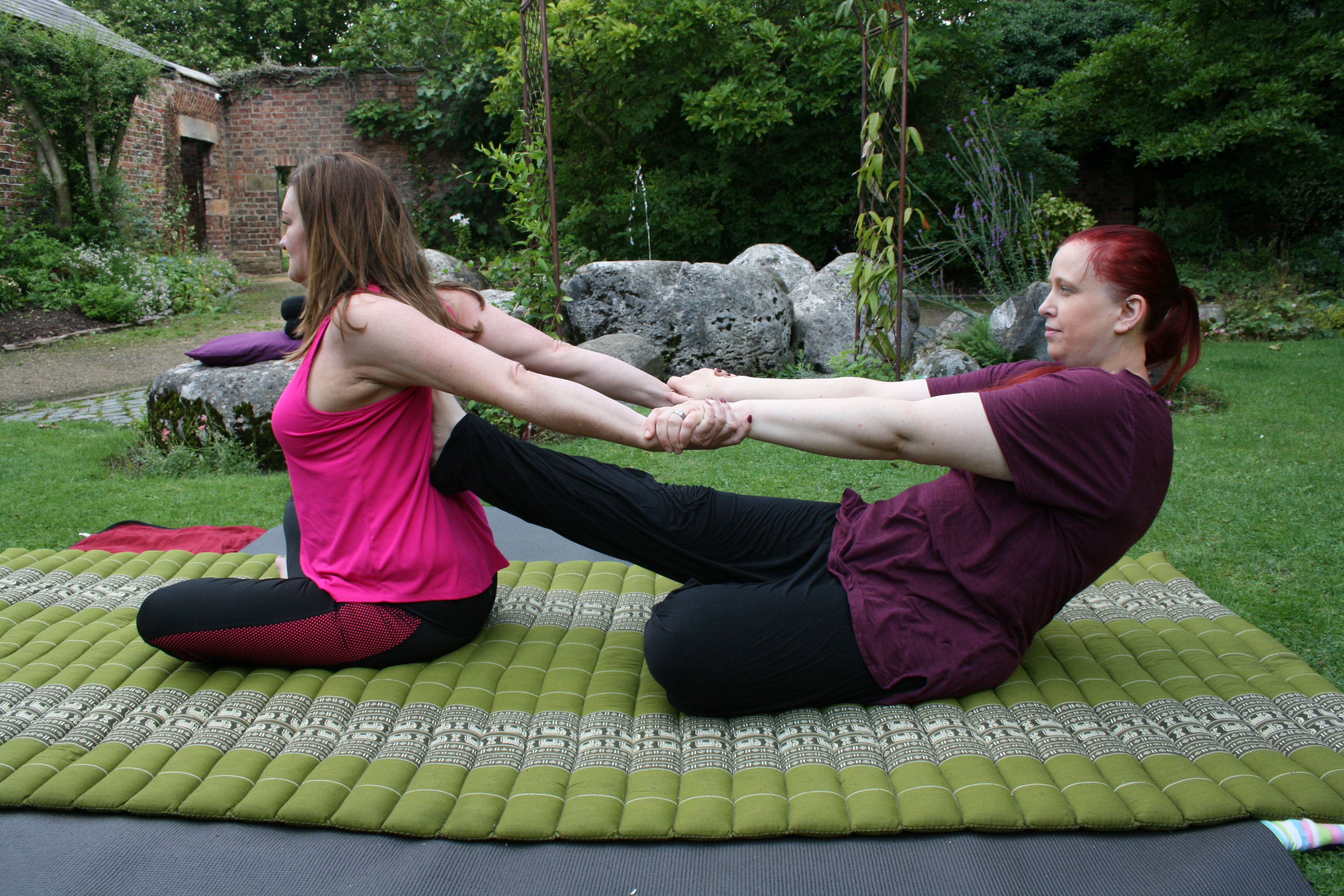 Traditional Thai Yoga Massage – The Barefoot therapist